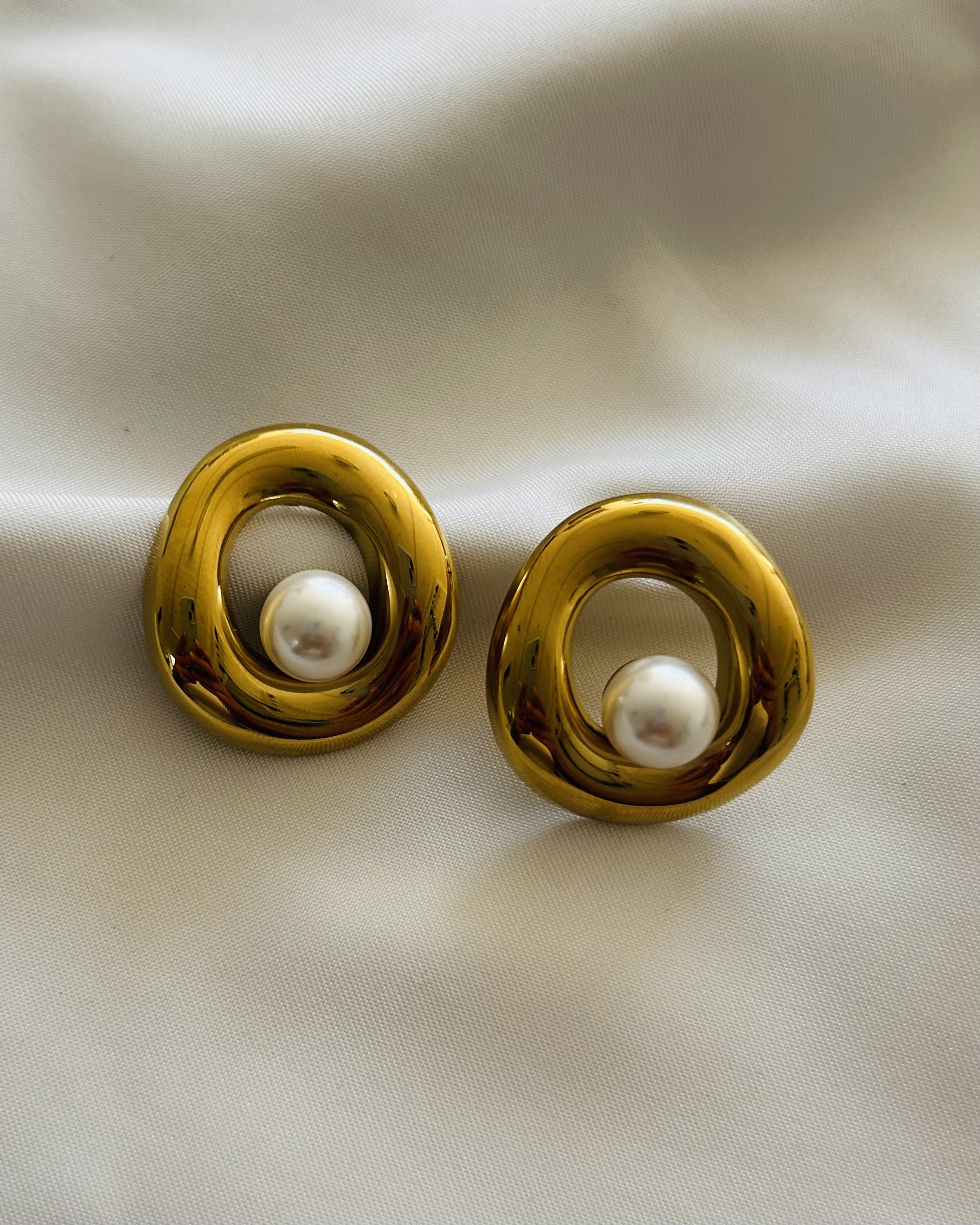 GOLDEN ORBIT - TAF Lifestyle