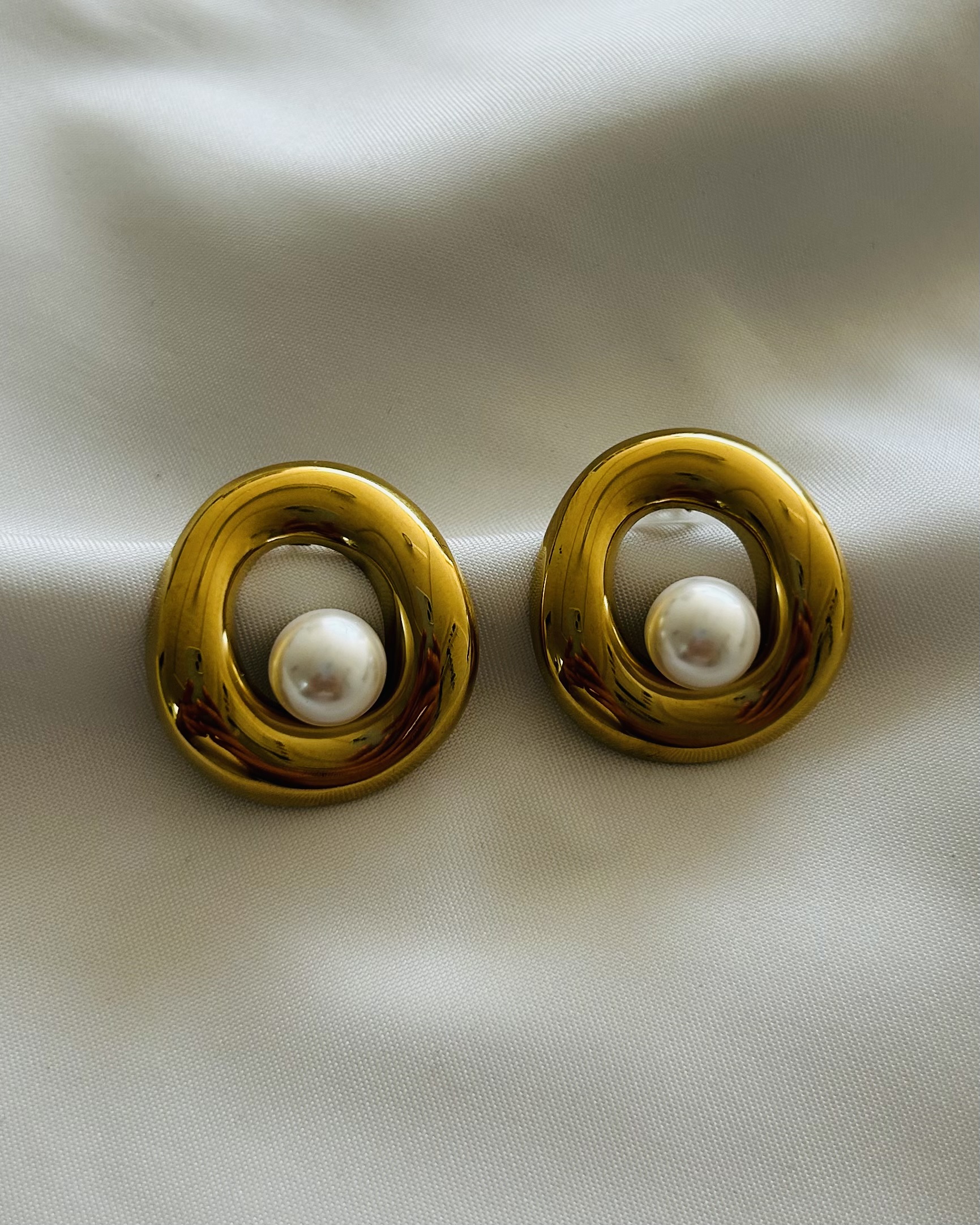 GOLDEN ORBIT - TAF Lifestyle